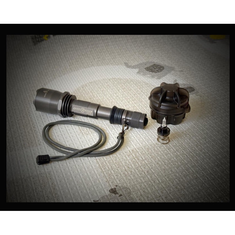 現貨「特價」SUREFIRE 神火 M3 CB combatlight 戰術手電筒 | 蝦皮購物