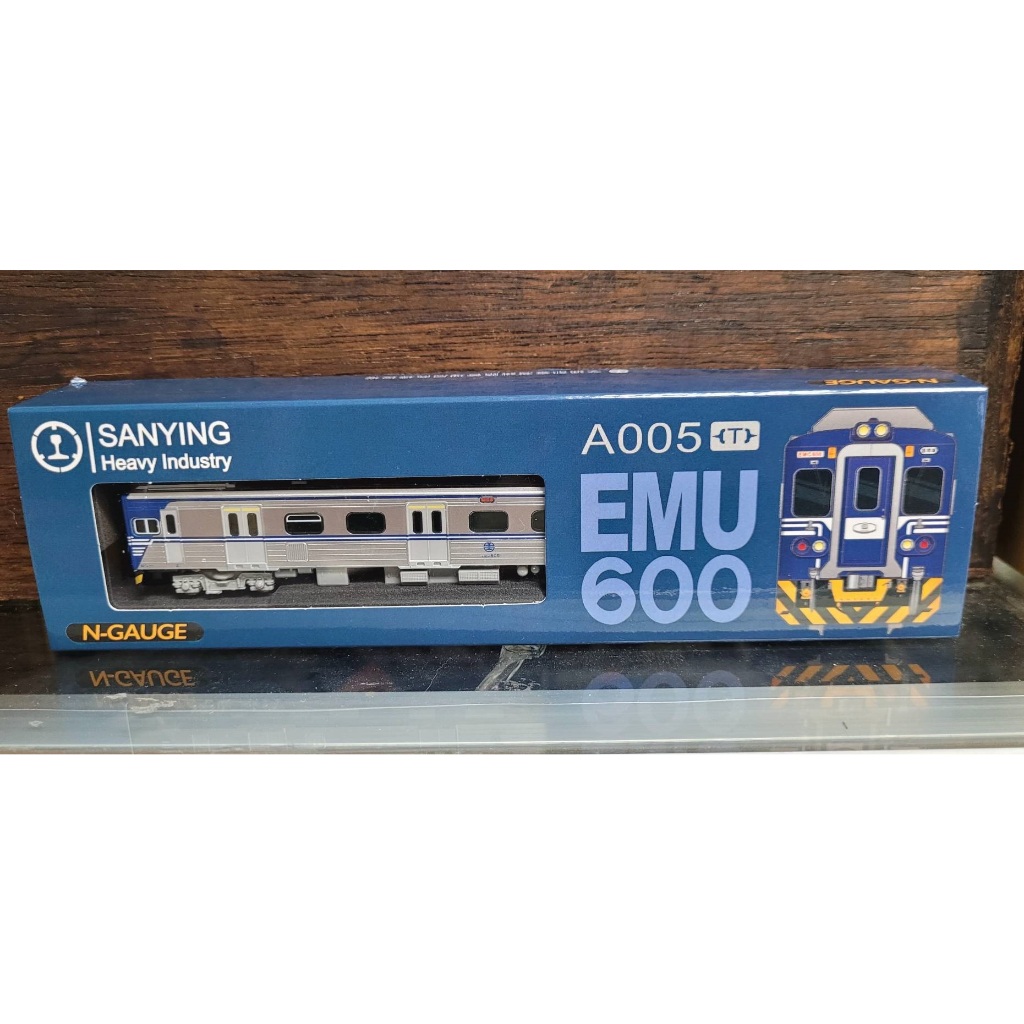 【專業模型 】A005 三鶯重工 EMU600 無階化 單輛 紀念車頭 | 蝦皮購物