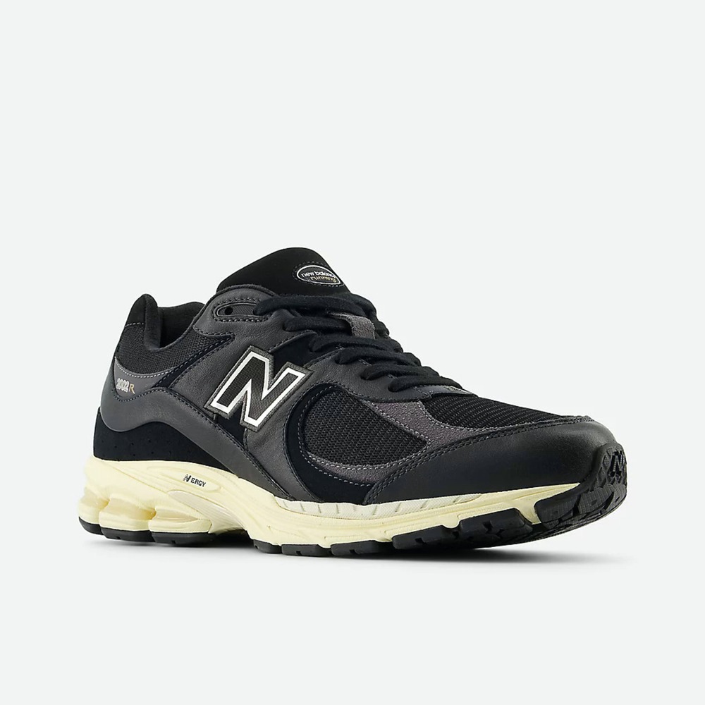 NEW BALANCE 黑色 奶油底 復古 慢跑鞋 NB2002 男版 M2002RIB【X-YI】 | 蝦皮購物