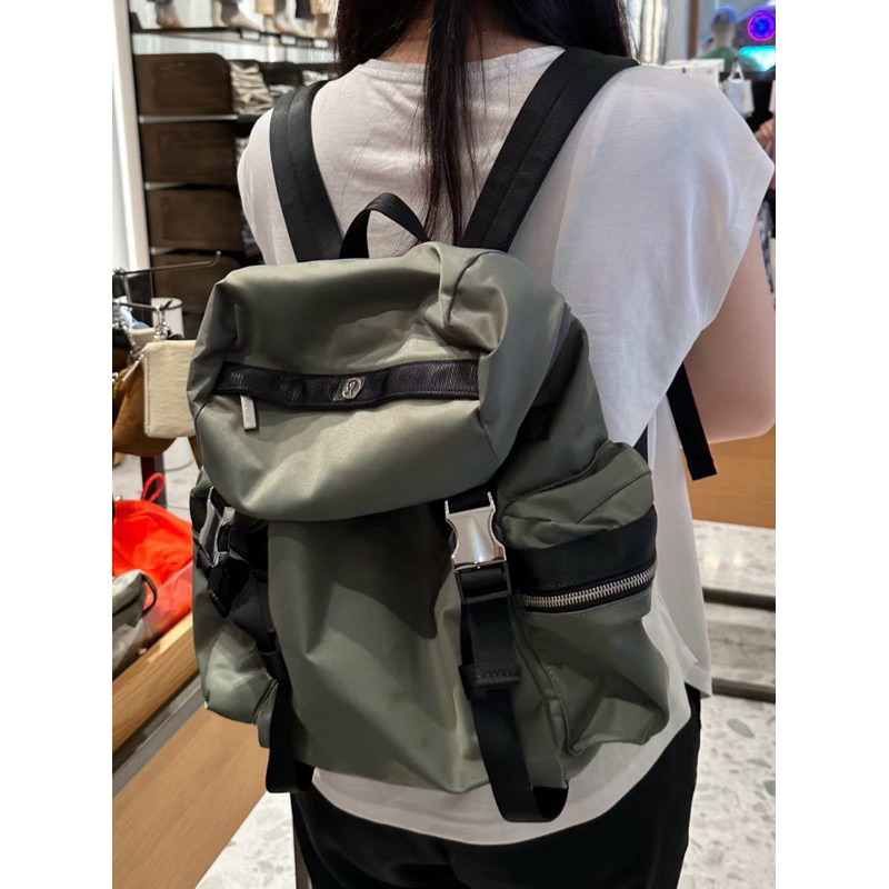 好評如潮 台灣出貨 高品質 輕便 防水 多功能瑜伽包 後背包 14L 25L 多色 | 蝦皮購物