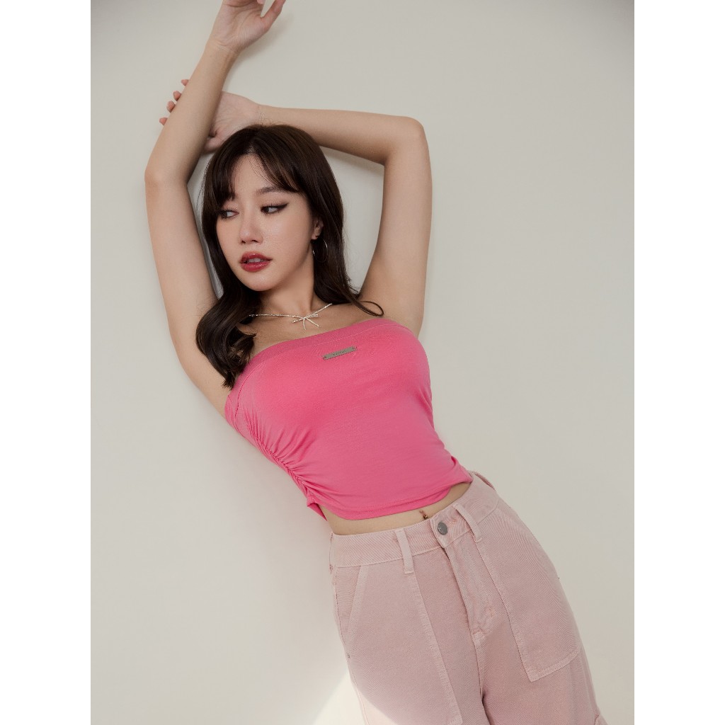 [Mando蔓朵]鐵牌造型沙漏腰BraTop 平口上衣 露肩 三色 #R1730493 | 蝦皮購物