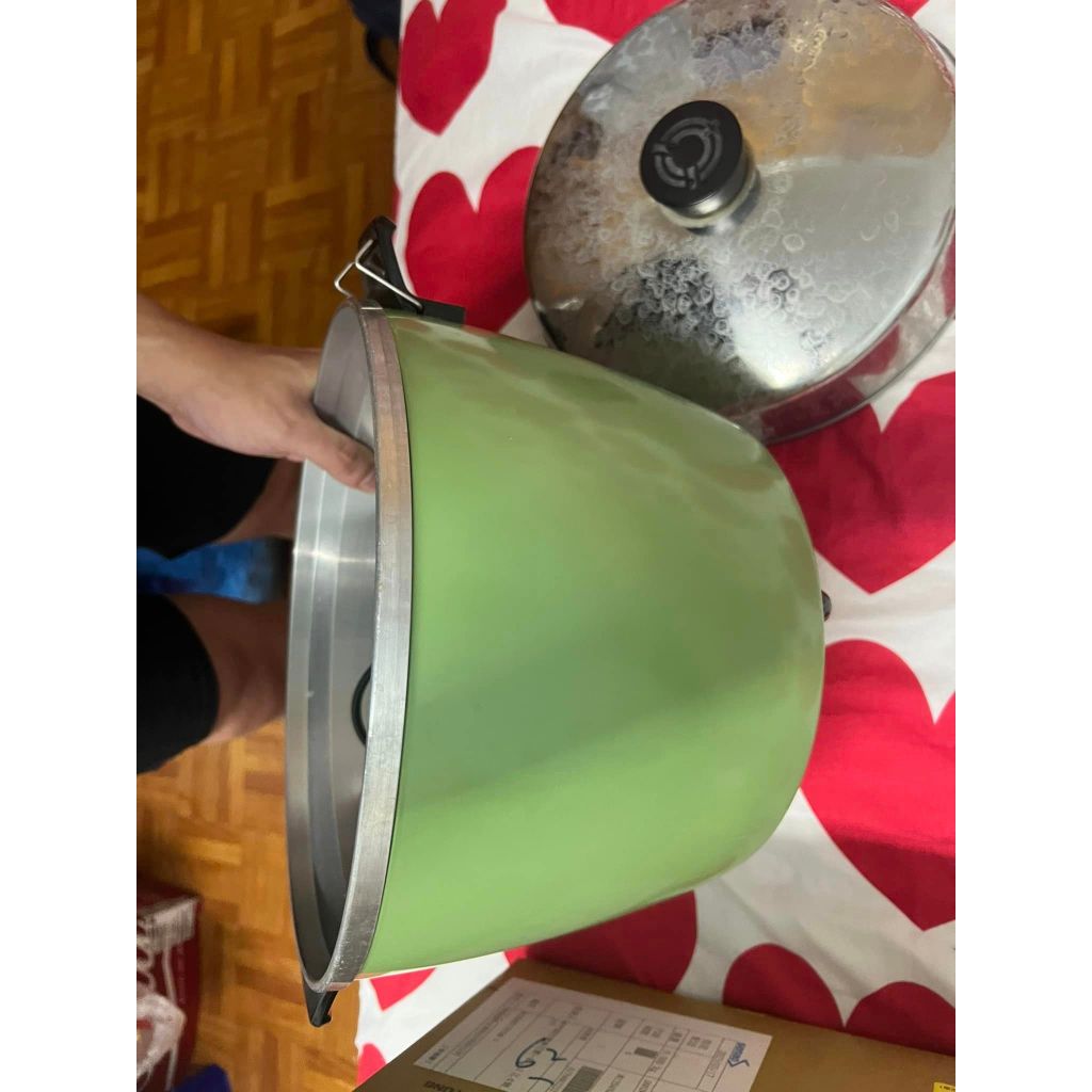 大同電鍋 11人份TAC-11R-M 松綠石 二手大概外觀九成新 內部 配件 大約七八成新 有兩個蒸盤 一個底部 一 | 蝦皮購物