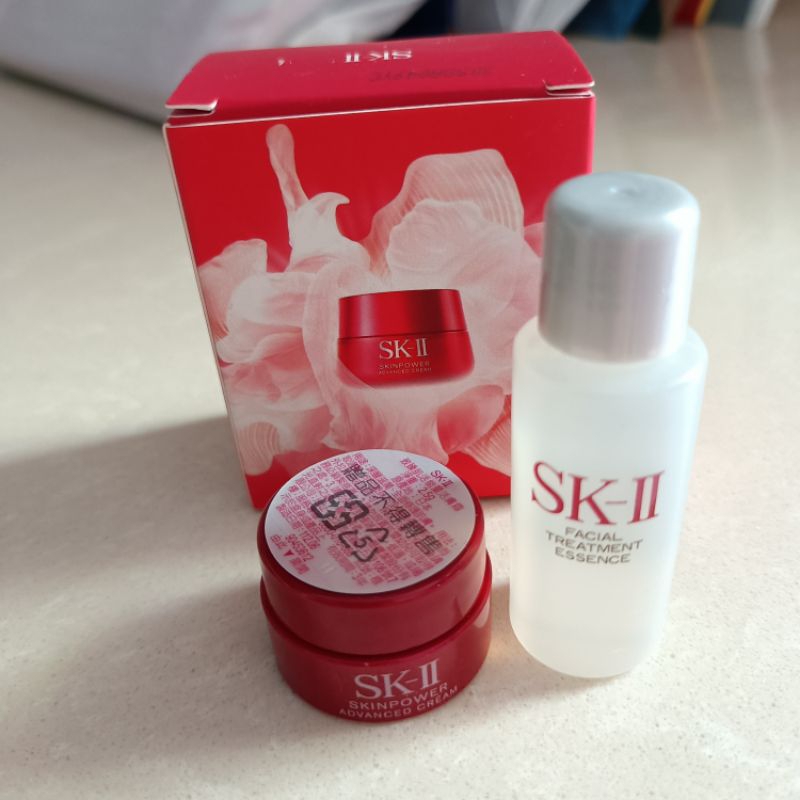 【全新買就送小禮】SK-II sk2 青春露10ml+致臻肌活能量活膚霜2.5g 隨身瓶 試用組 旅行組 便宜賣 | 蝦皮購物