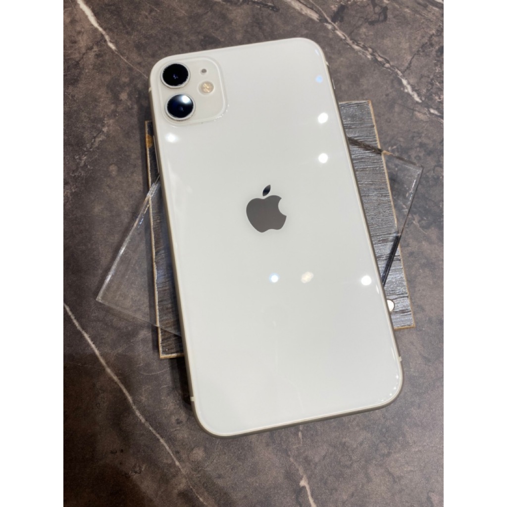 iphone 11 128g 白色 健康度89% 更換過副廠銀幕副廠相機 | 蝦皮購物