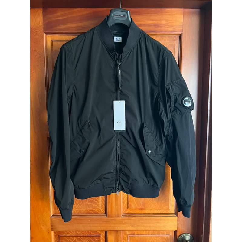 近全新 CP COMPANY 黑色 ma1 款式 薄夾克 size:48(m)號 現況如圖 | 蝦皮購物