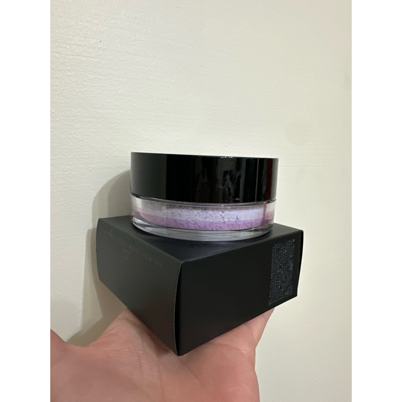 SUQQU晶采艷澤蜜粉15g #聖誕限定 #日本 #SUQQU #蜜粉 #彩妝 #顯白 #全新 #修飾蠟黃 #紫色 | 蝦皮購物