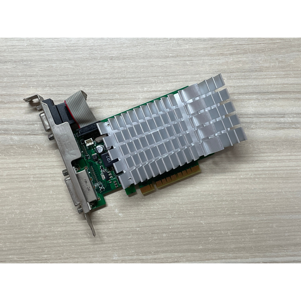 ⭐️【華碩 ASUS GT720-2GD3】⭐ GT 720/免插電/實品拍攝/保固3個月 | 蝦皮購物