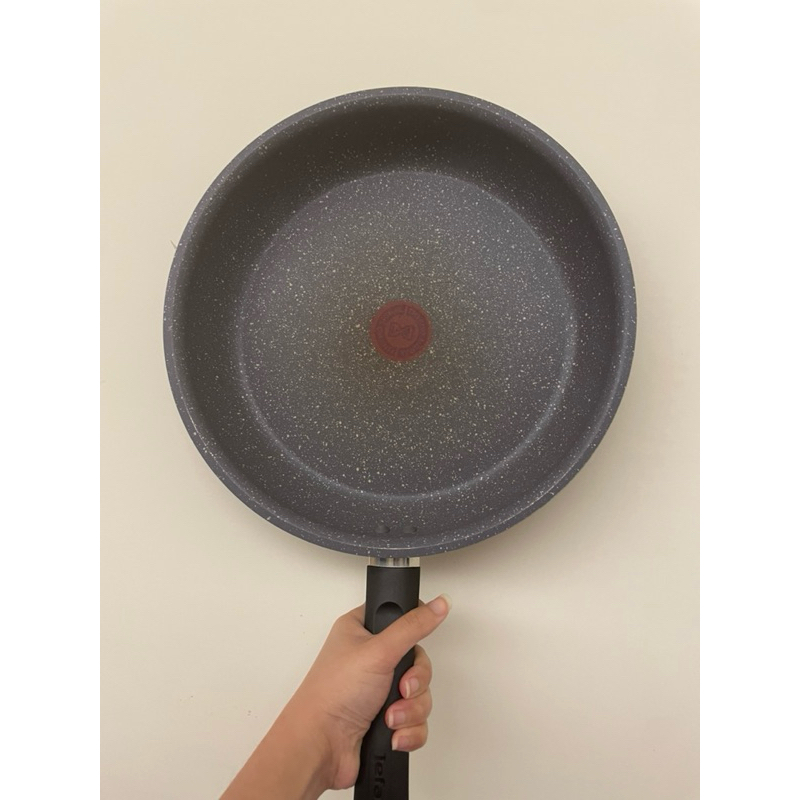 Tefal法國特福 全新鈦升級-礦物元素IH系列28CM不沾平底鍋(適用電磁爐) | 蝦皮購物