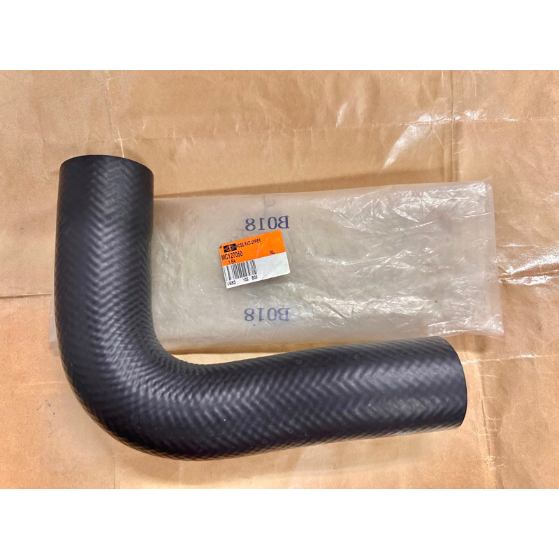[車輪埔]水箱上水管L型 大小頭 三菱 堅達CANTER 6.5/7.7T 水箱水管 上水管 水管 MC127050 | 蝦皮購物