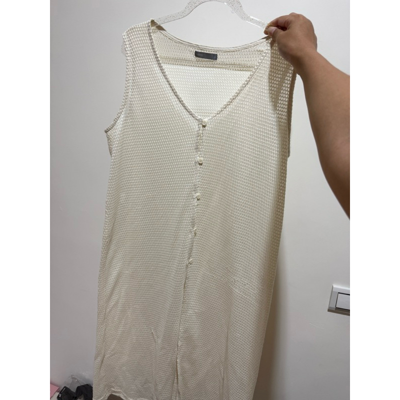 台拍meier q。透膚V領薄針織罩衫。 | 蝦皮購物