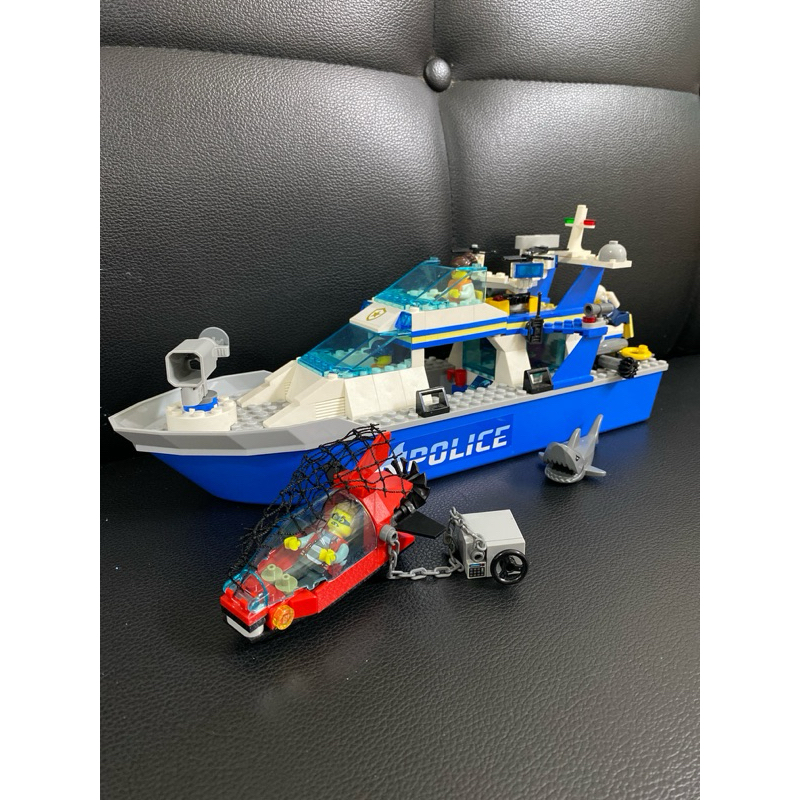 二手，正版，Lego 樂高 60277 城市警察巡邏艇，已組好 | 蝦皮購物