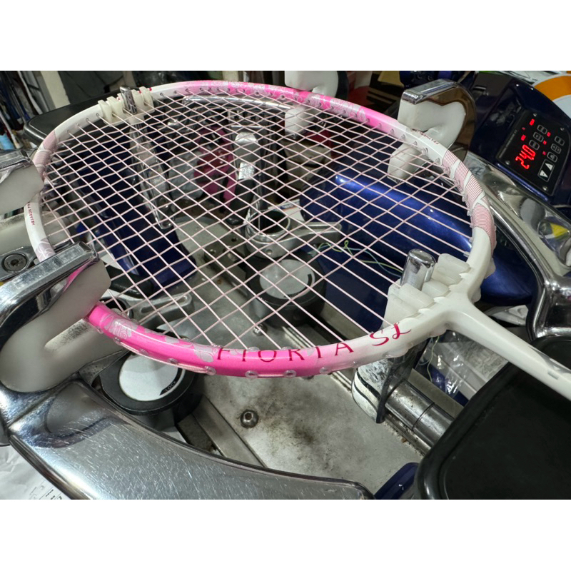 （羽球世家）美津濃 Mizuno Floria SL 超輕六角破風框 7U 羽球拍 靈活輕巧 女生孩童 好上手 | 蝦皮購物