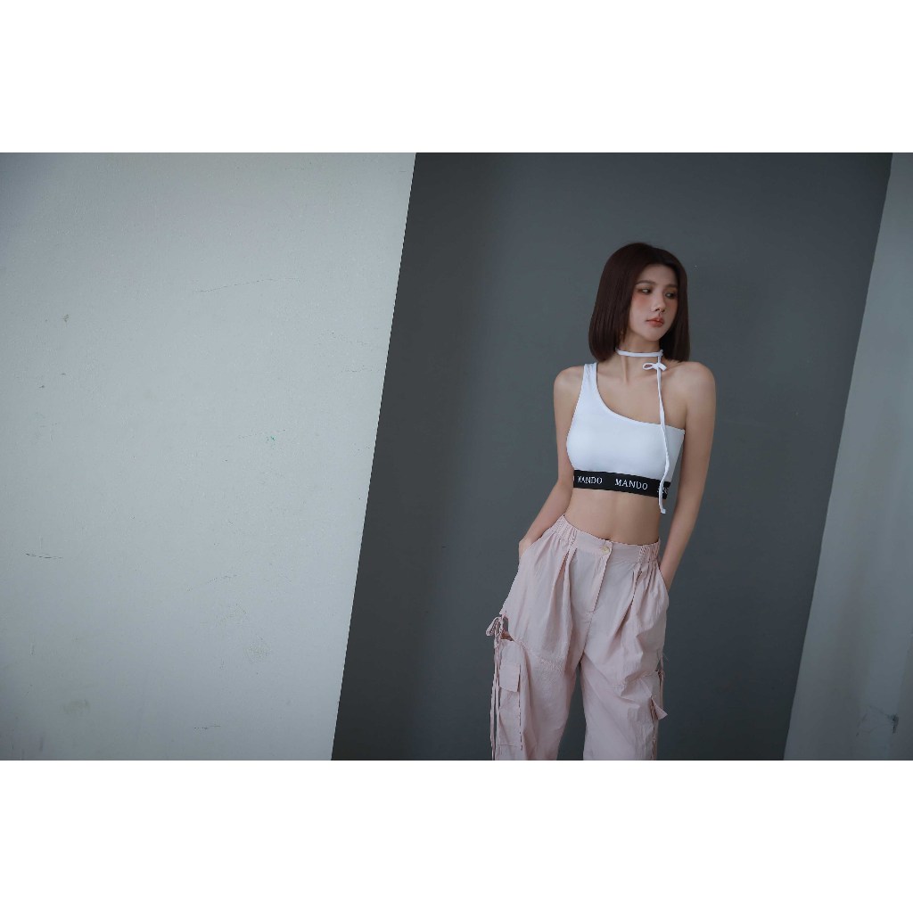 [Mando蔓朵]短版單肩綁帶BraTop bratop 單肩 斜肩 三色 #R1730472 | 蝦皮購物