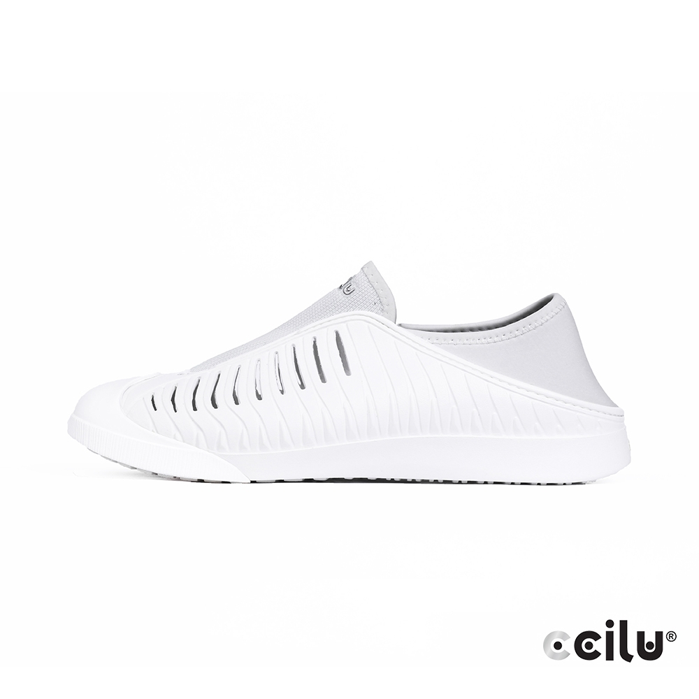 【福利品】CCILU 雨天救星輕量防水休閒鞋-女款-302361027極簡白 | 蝦皮購物