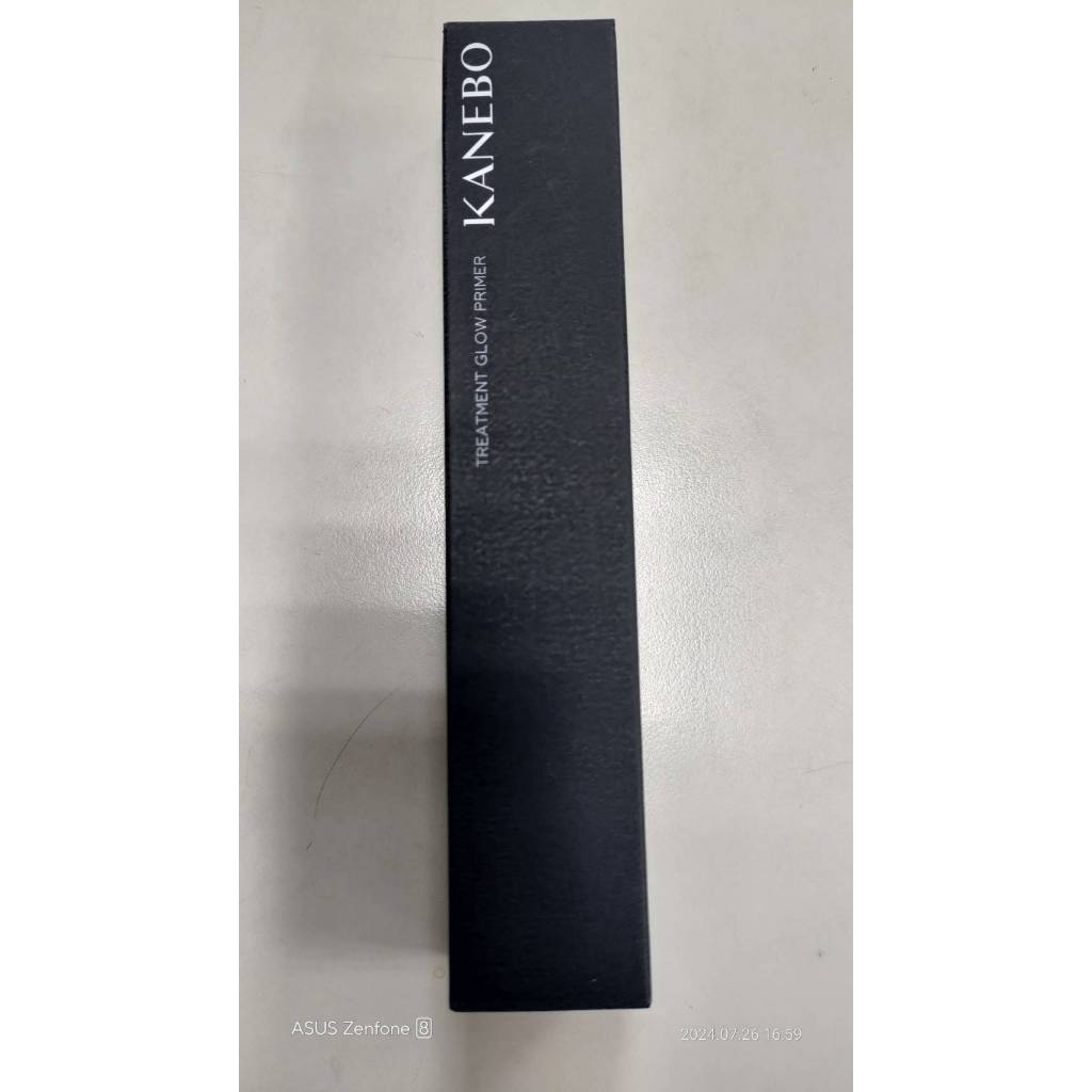 KANEBO 佳麗寶 水潤亮澤飾底乳 SPF18 PA++ 30g ，效期2025年4月~只要899元，只有一個!~ | 蝦皮購物