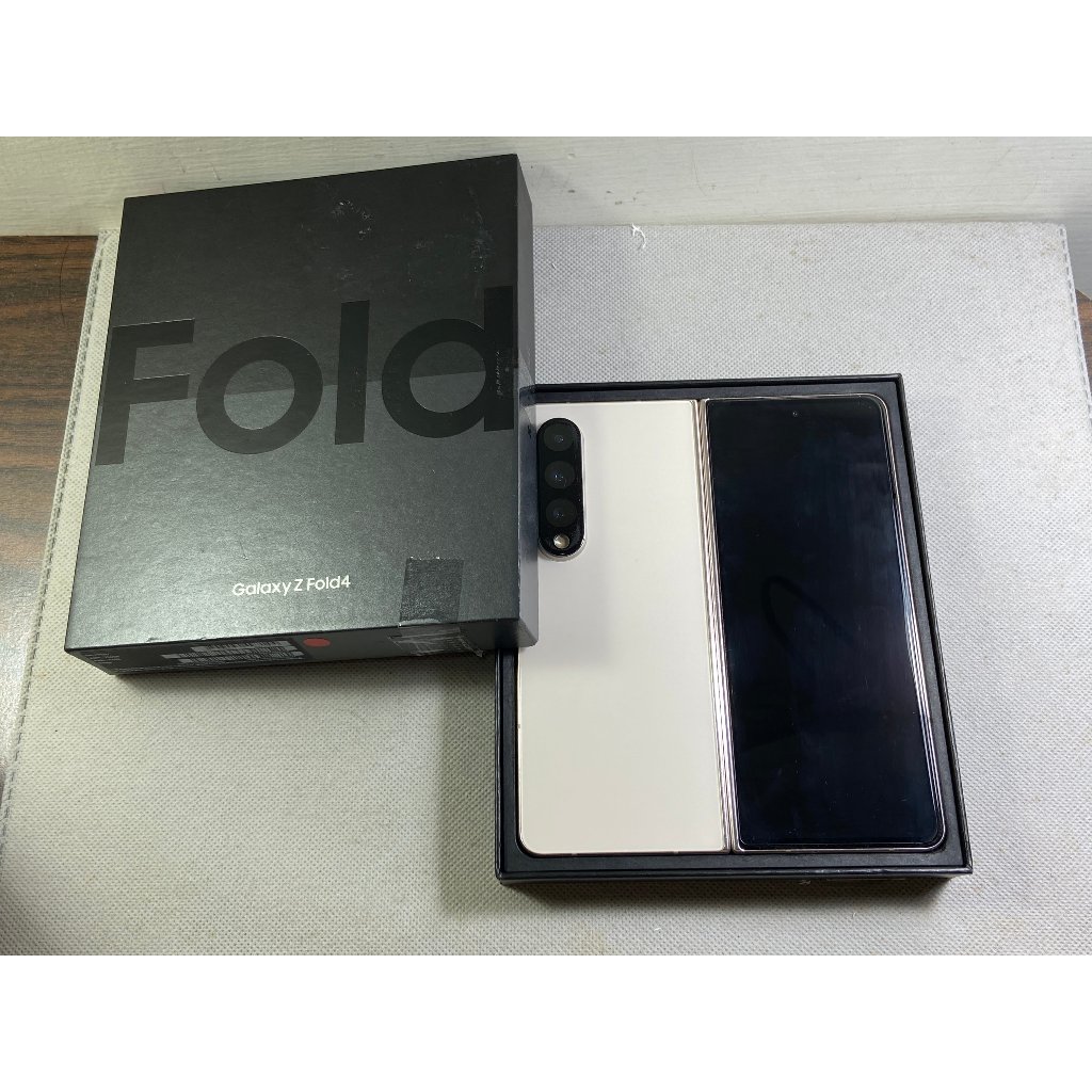 自曲1萬5 Samsung Z Fold 4 (12G/256G)5G二手三星摺疊手機 四代 金色手機 Fold4 | 蝦皮購物