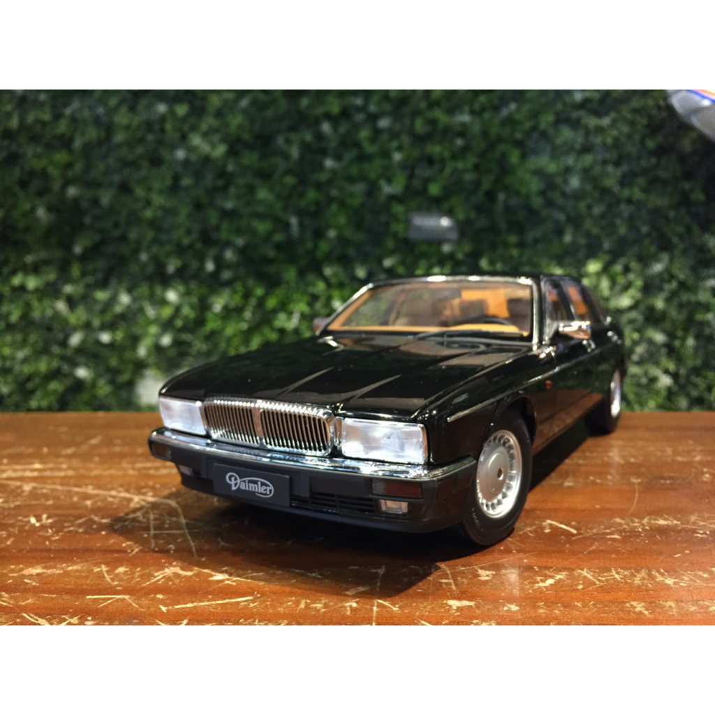 1/18 Almost Real Jaguar Daimler XJ6 (XJ40) Ebony 810543【MGM】 | 蝦皮購物