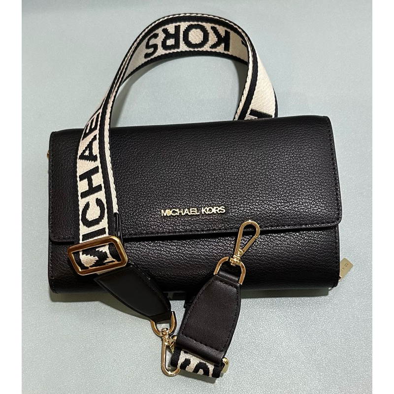 代售 全新 免運 僅拆封 MK 真皮 寬背帶 WOC 皮夾 側背包 woc包 Michael Kors | 蝦皮購物