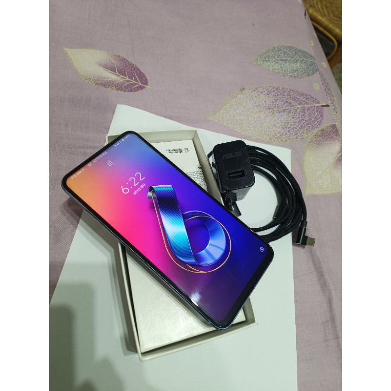 ASUS ZenFone 6 ZS630KL 128GB 翻轉系列 4800萬畫素 附完整配件功能正常但鏡頭顯示翻轉受阻 | 蝦皮購物