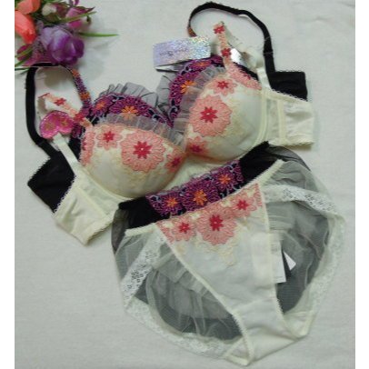 奧黛莉】JUBILEE QUEEN 繡花內衣【4455】75D,75E,75F,80D,80E,80F~黑,淡黃~日本製 | 蝦皮購物