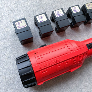 View Master Show Beam 投影手電筒 需裝電池 藍色小精靈 傻大貓 崔弟 哥吉拉 浩克 彩虹仙子 | 蝦皮購物