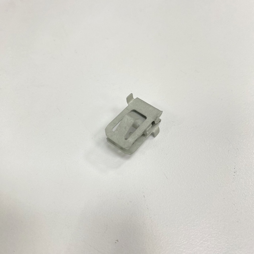 賓士 Benz 固定夾/引擎上蓋版用 A0039918270 | 蝦皮購物