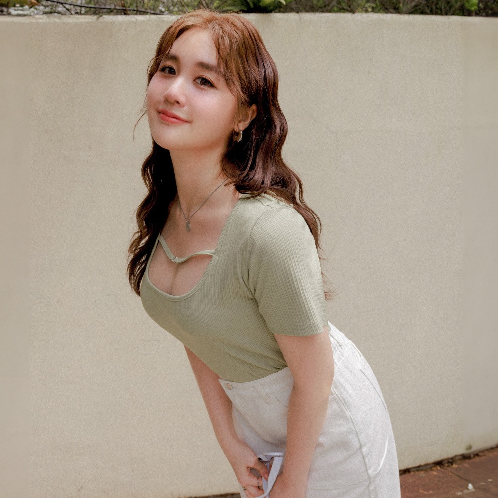 AIR SPACE PLUS 2WAY性感鏤空方領上衣(黑/綠) 女裝 現貨 大尺碼 中大尺碼 | 蝦皮購物