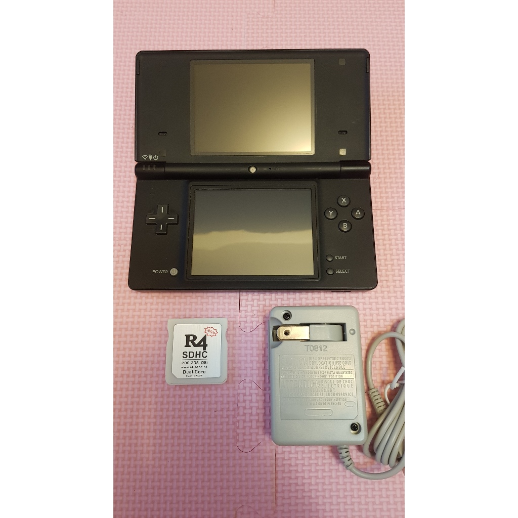 【回憶瘋】售二手 DSi (NDSi) 贈送R4卡(內附遊戲) 9成9新 | 蝦皮購物