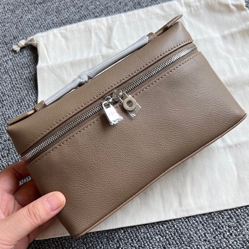 ～LP老錢風代表品牌同款extra pocket 1小眾簡約L*r* piana 斜挎女包內外全皮手提化妝便當大象灰 | 蝦皮購物
