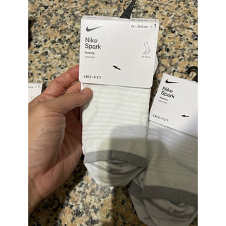 NIKE Spark 跑步襪 運動襪 排汗 薄款 慢跑襪 黑 白 DA3589-100 | 蝦皮購物