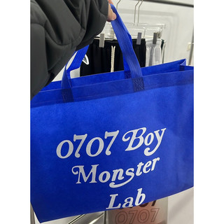 [現貨]O7O7 Boy Monster Lab 克萊因藍 大 購物袋 大容量 手提袋 不織布 服飾 包裝 | 蝦皮購物