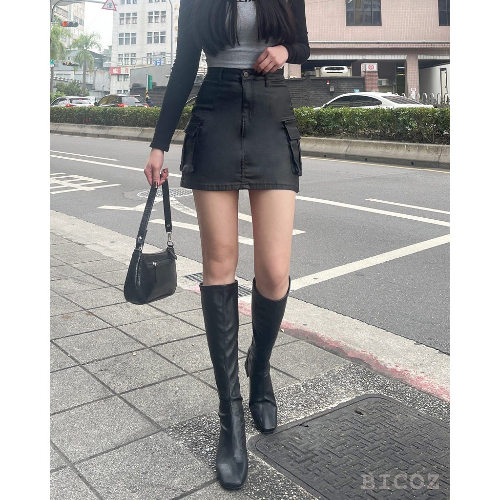 現貨｜BICOZ｜酷女孩必備♠️質感工裝皮裙 S~2L【23563】半身裙 A字裙 短裙 性感 質感 包臀裙 工裝裙 | 蝦皮購物