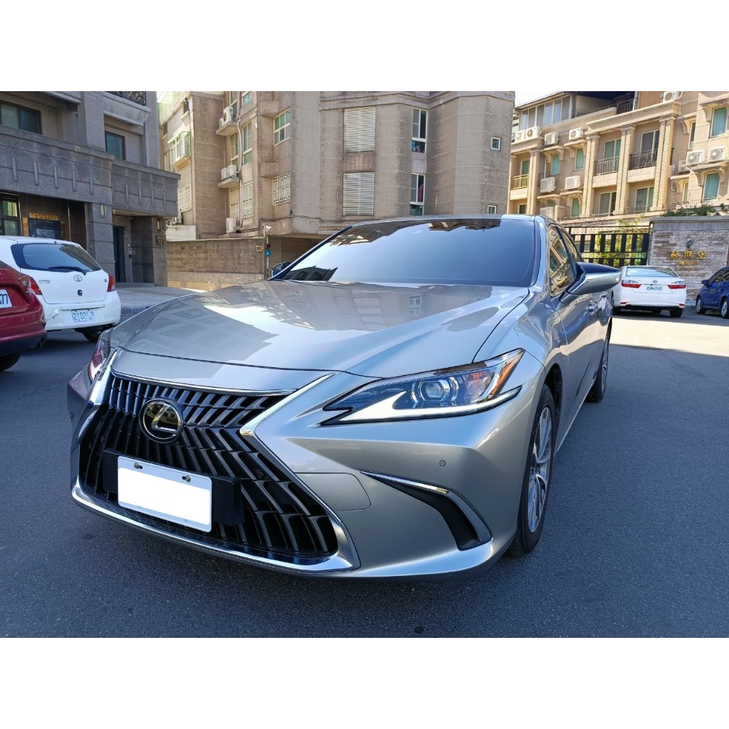 2021 Lexus ES200 頂級版 雙前座電熱椅 ACC主動跟車 原廠保養 僅跑2.4萬 一手自用 認證中古車 | 蝦皮購物