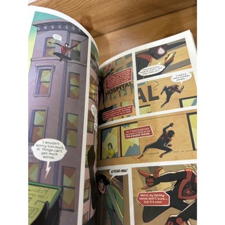 九成新 Miles Morales: Stranger Tides (Original Spider-Man Graph | 蝦皮購物