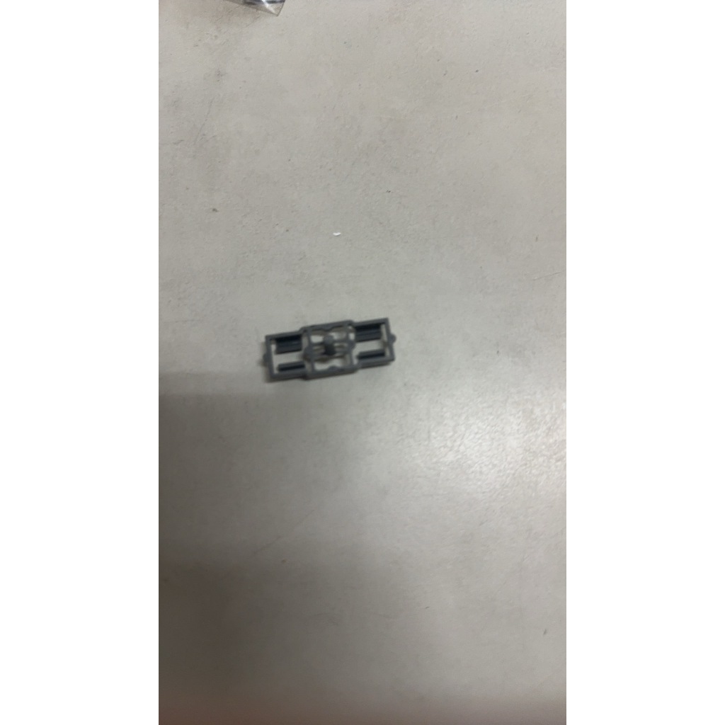 【SFF雙B賣場】BMW 正廠 扣子[車門防水橡皮,下,灰色] 51717006757 | 蝦皮購物