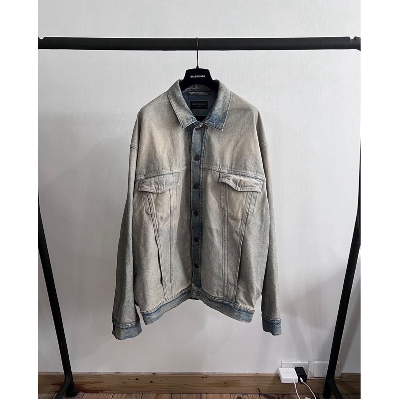 Balenciaga inside-out washed effects denim jacket | 蝦皮購物