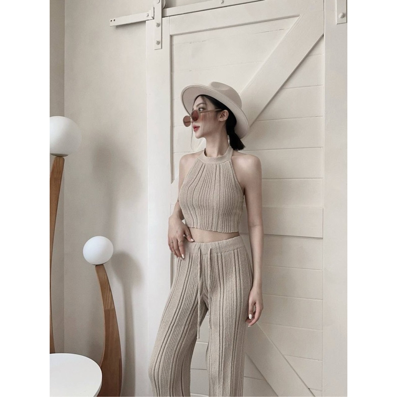 【Y.LLL】｜現貨｜浪漫唯美渡假針織削肩背心+微喇落地褲set 兩件式套裝 | 蝦皮購物