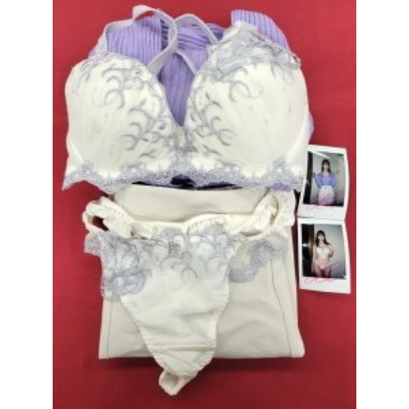 波多野結衣 內衣 內褲 衣服 裙子 2張拍立得 簽名 片中使用 FANZA得標 AV女優 非 TRE TAE 成人展 | 蝦皮購物