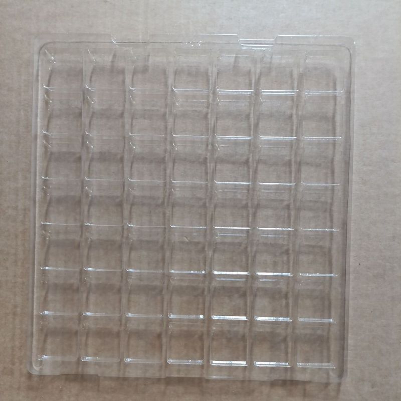 凸49格 內格尺寸(cm)：3.4/2.9x3.5/2.65x0.9 外尺寸(cm)：29x31脆盤tray泡殼零件收納 | 蝦皮購物