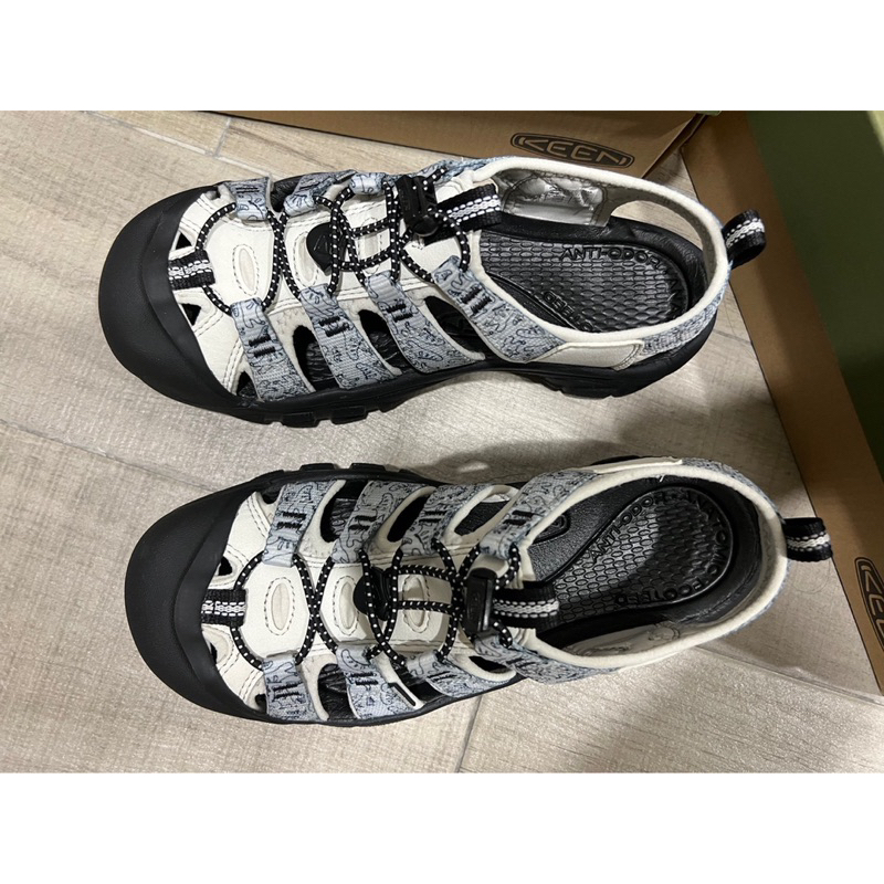 keen 涼鞋 全新 僅試穿 US7 | 蝦皮購物