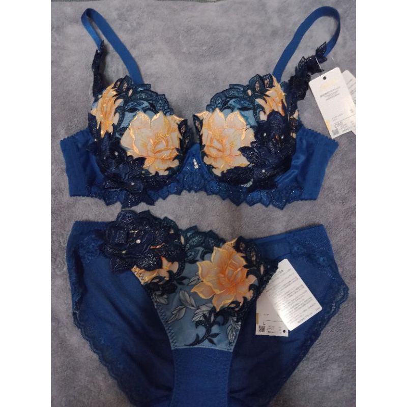 日製Salute/97G內衣一套 | 蝦皮購物