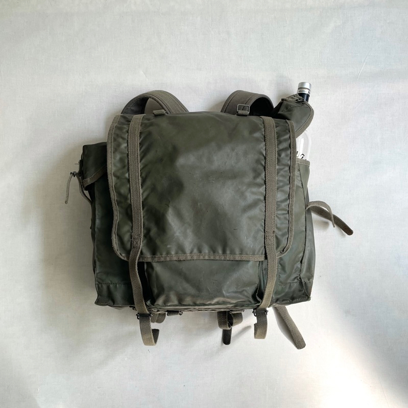 法軍公發 French Army F2 Rucksack 法國製 上膠帆布 多夾層 防潑水軍用後背包 古著vintage | 蝦皮購物