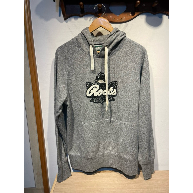 （已售出 無貨 勿拍）roots 麻灰色 長袖 帽t 男 xs碼 | 蝦皮購物