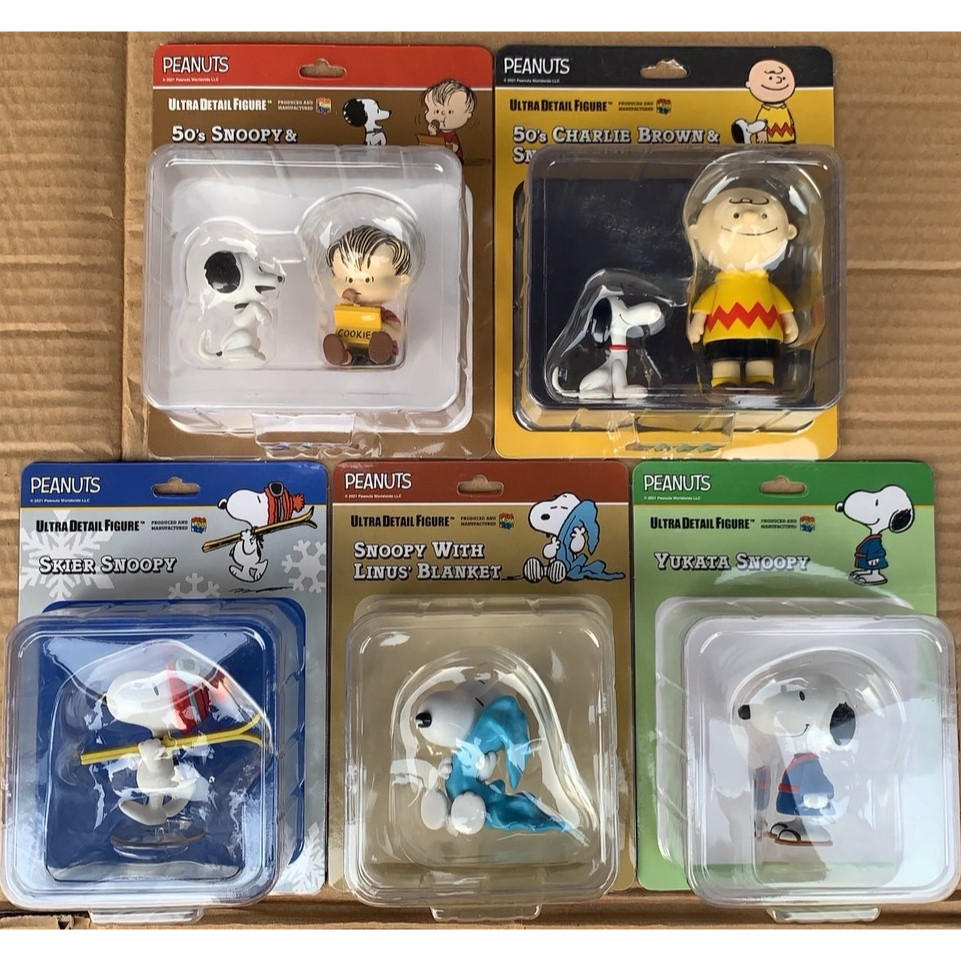 =海神坊=UDF 617 618 619 620 621 622 史努比 萊納斯查理布朗露西滑雪板毯子和服 50年代公仔 | 蝦皮購物