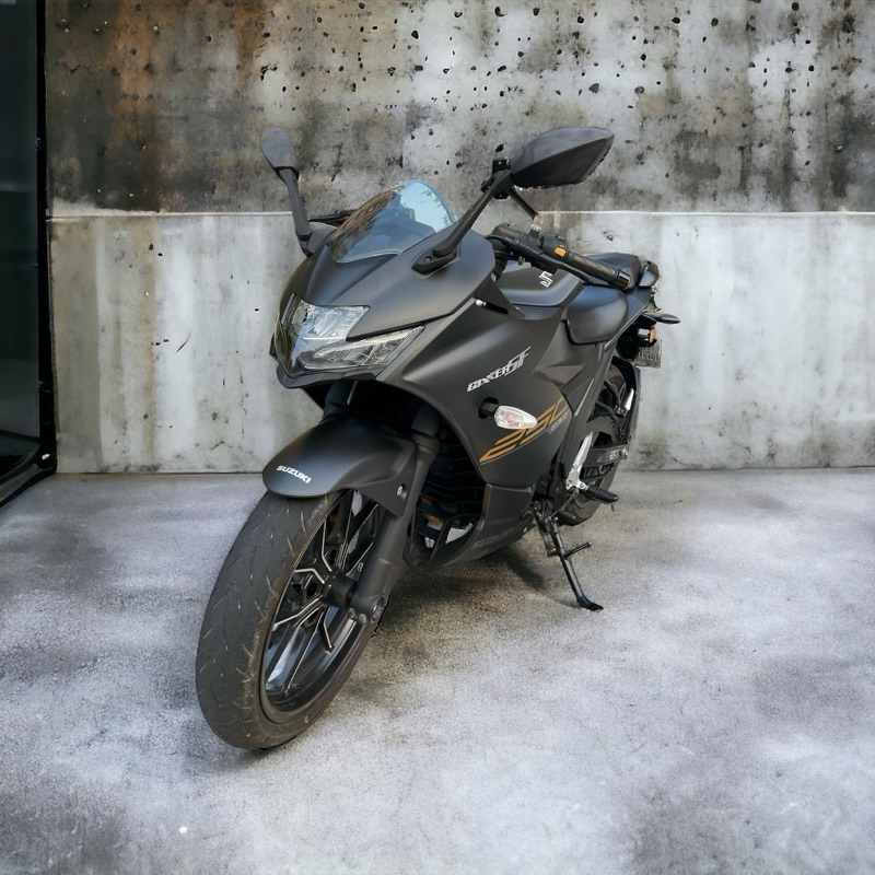 sf250 二手 輕檔車 白牌 250 可分期 免頭款 Suzuki 仿賽 | 蝦皮購物