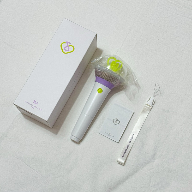 現貨*IU正版官方三代手燈 IU OFFICIAL LIGHT STICK VER.3 I-KE | 蝦皮購物