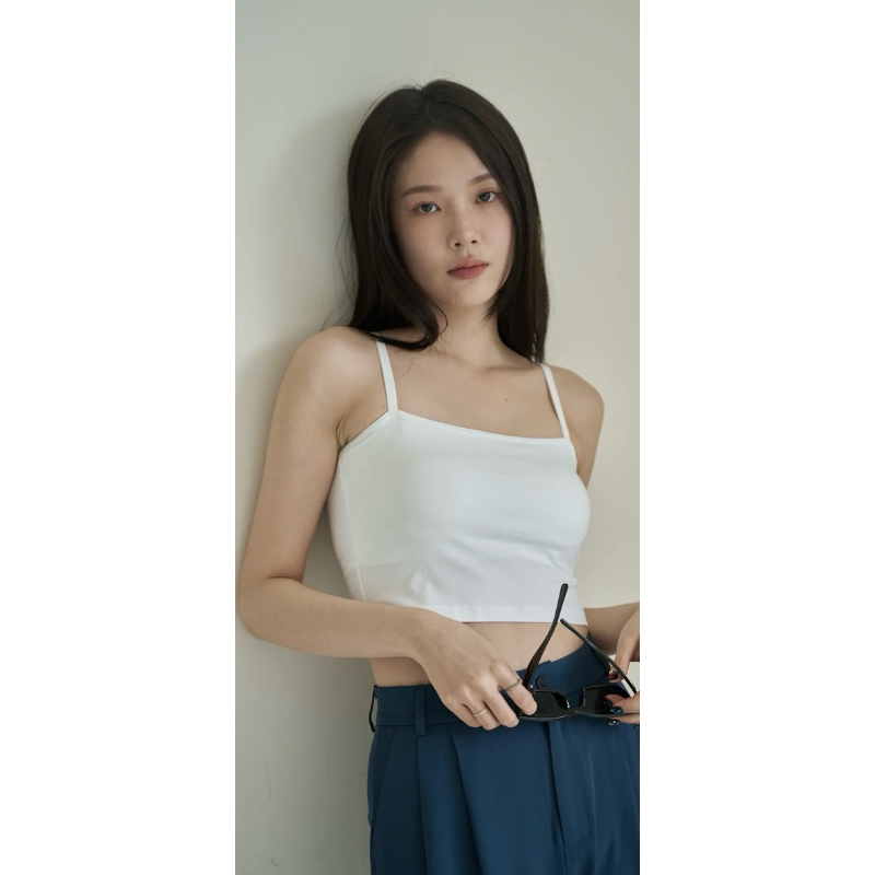 日常穿搭 - 細肩平口中版BRA TOP / One-third Bra top | 蝦皮購物
