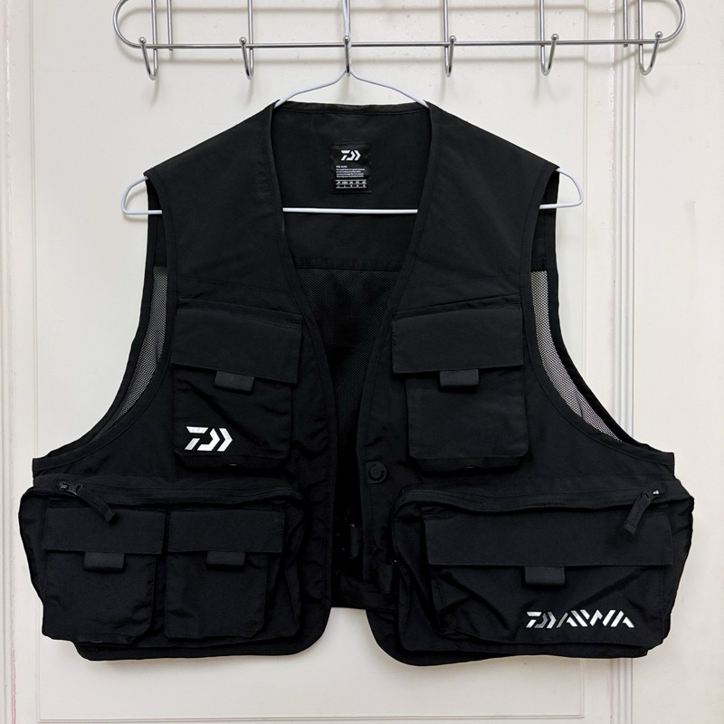 【含運/全新】DAIWA DV-3408 多功能釣魚背心 溪流背心 路亞背心 多口袋背心 戶外背心 黑色 L號 | 蝦皮購物