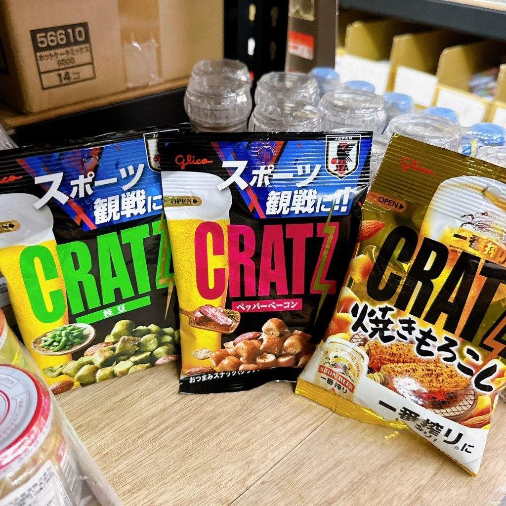 【小財好物】快速出貨 日本 固力果 Glico CRATZ 卡滋脆餅 燒玉米果 黑胡椒培根 毛豆 餅乾 餅乾 零食 點心 | 蝦皮購物