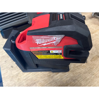 美國Milwaukee米沃奇 美沃奇進口二手 外匯 M12 3624-20自動水平 鋰電十字綠光雷射上下左右激光 | 蝦皮購物